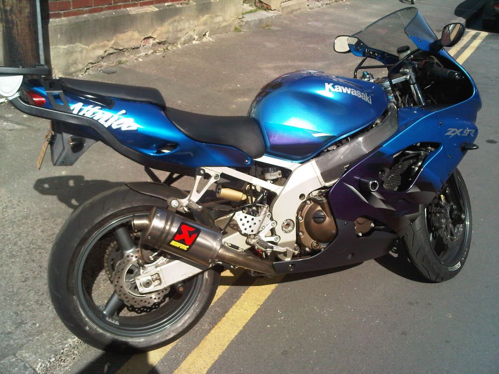 Available : Kawasaki ZX9R C2 Ninja - Low Mileage With Full Akrapovic System & Brembo M/C - UK ...